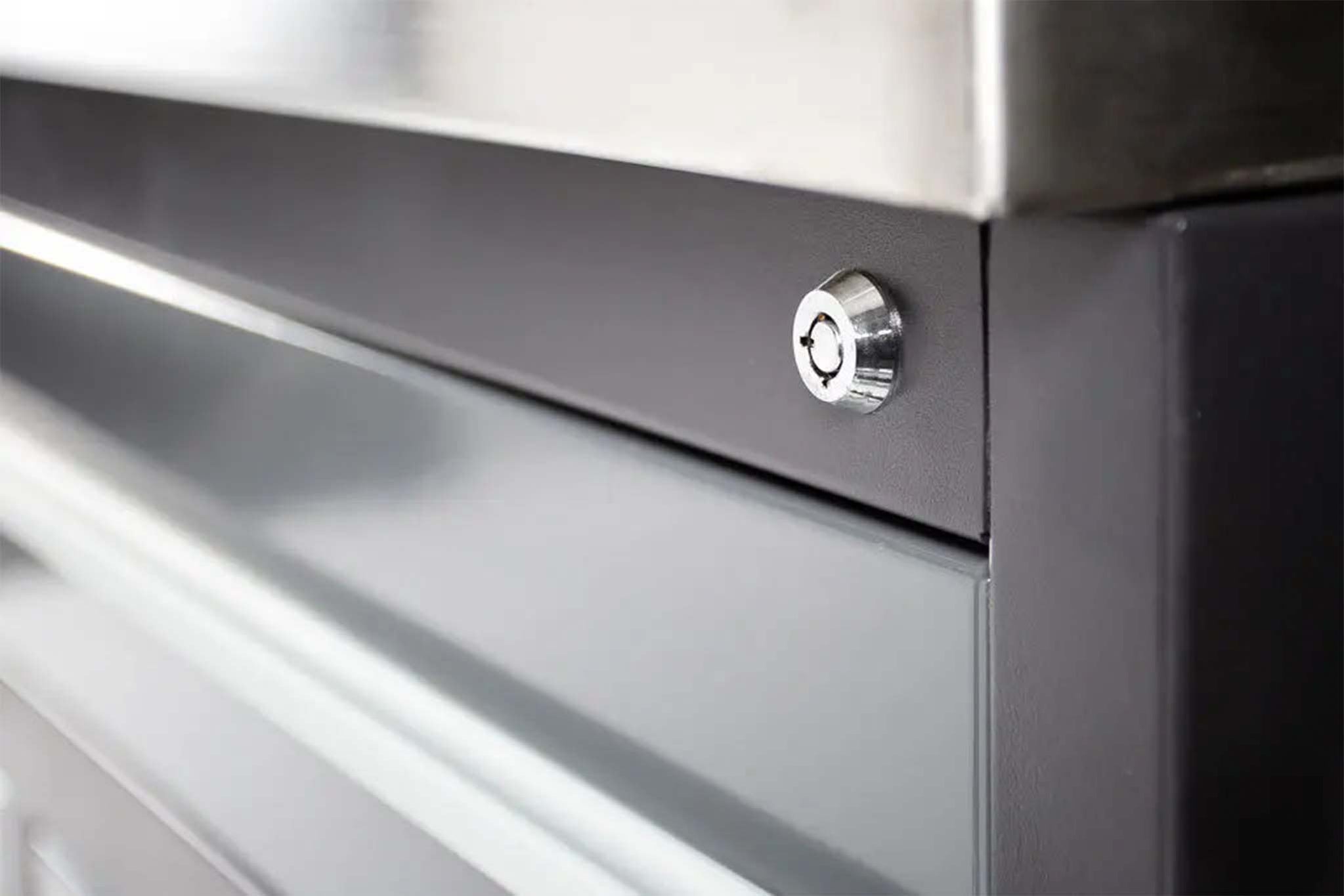 Dragonfire 30 Drawer Pro Series 9FT Workbench with Swappable Drawers ...